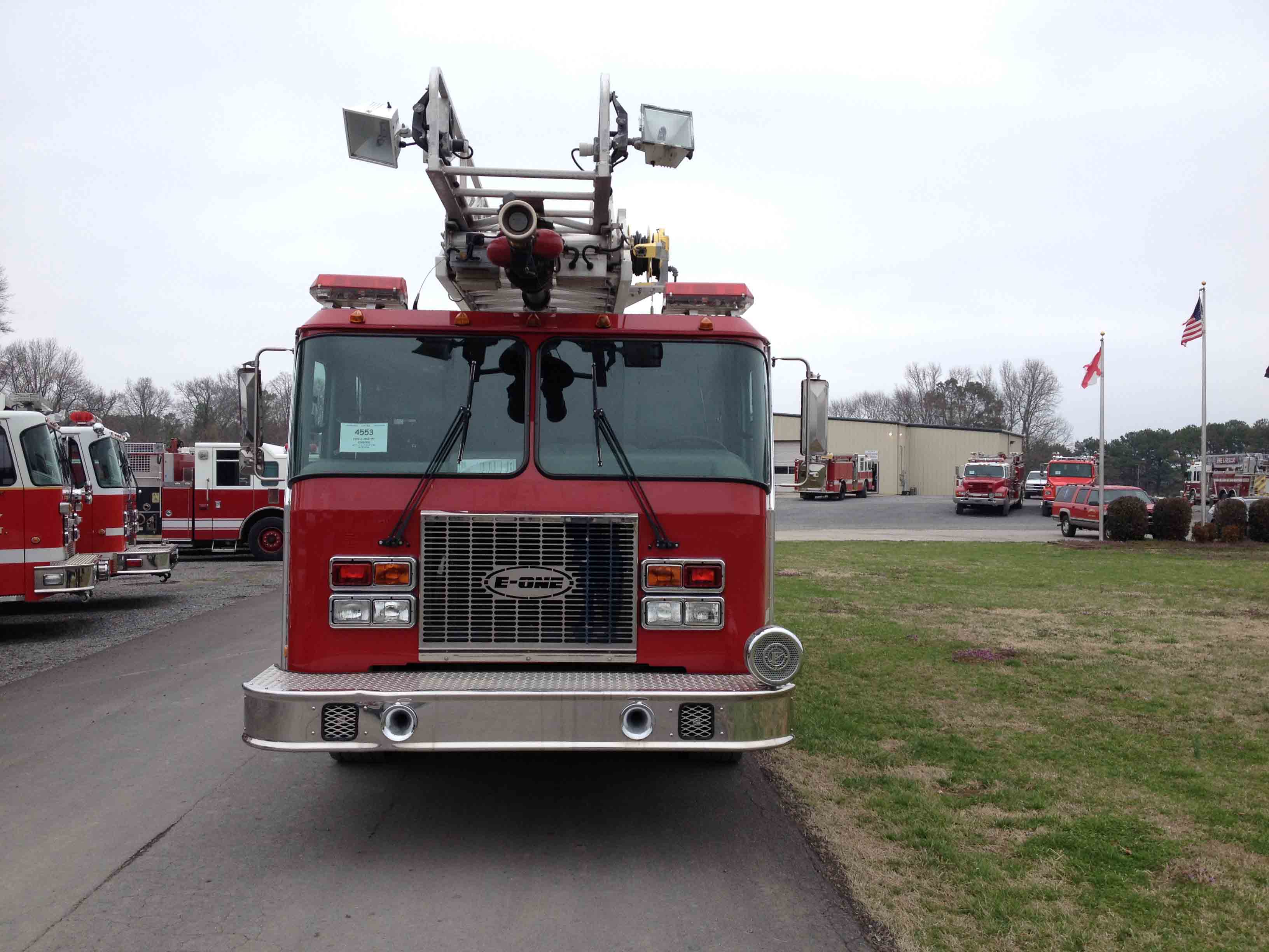 1999 E-One Cyclone 75' Quint | Used Truck Details